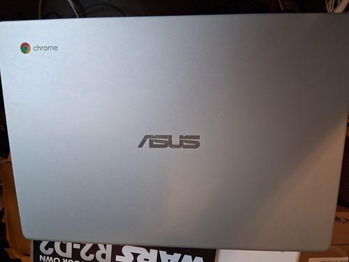 Asus Chromebook C423N Intel Celeron N3350 1.1GHz ** FOR PARTS OR REPAIR ...