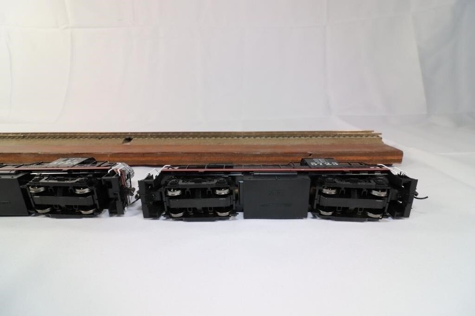Atlas HO Scale SP Southern Pacific Alco RS11 Diesel Locomotive #5723 | eBay