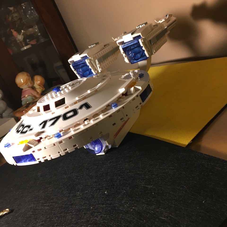 Lego 10356 Star Trek: U.S.S. Enterprise NCC-1701 Built Lego Model ...
