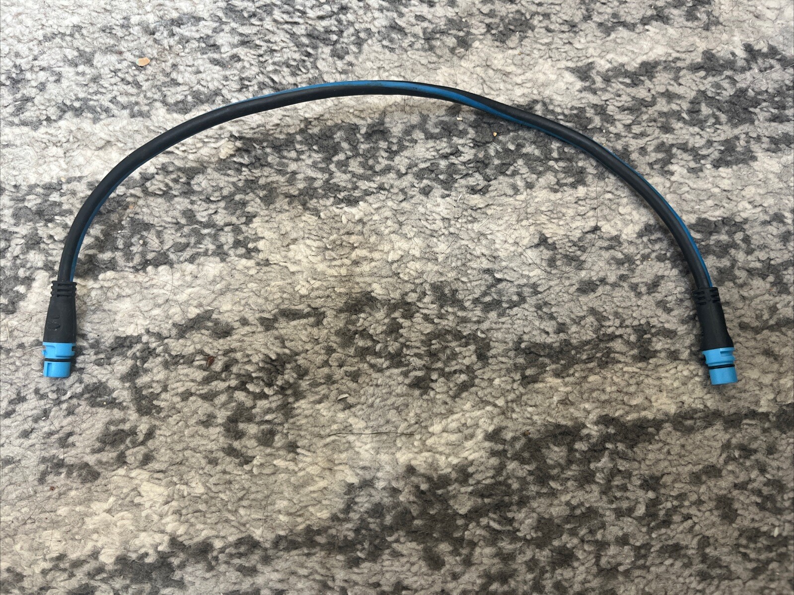 Raymarine STNG Backbone Cable 16”- 40MM - A06033 LOT OF 3 Available | eBay