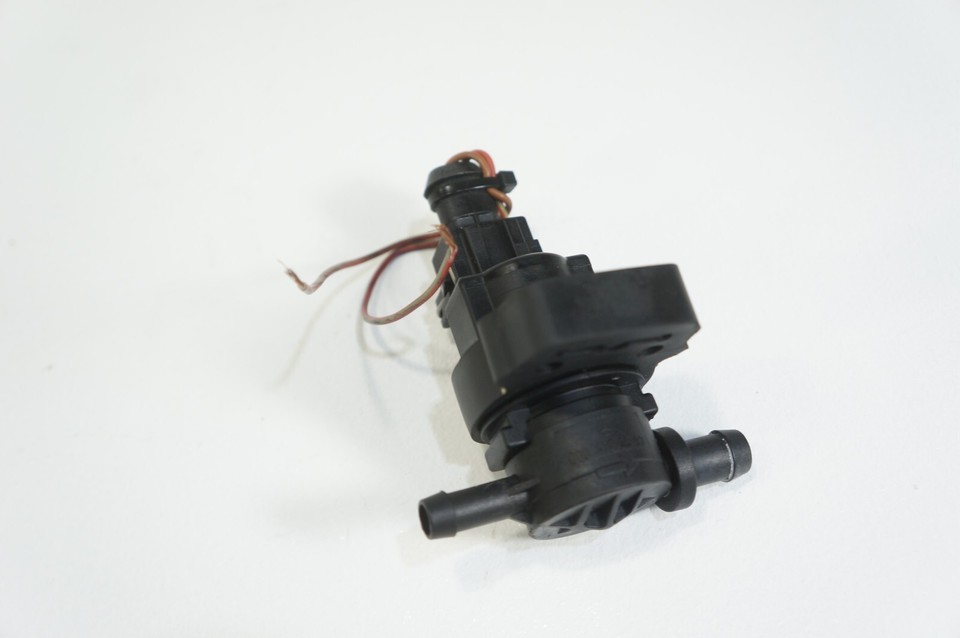Crossfire Mercedes S550 C250 S450 CL550 Fuel System Purge Valve ...