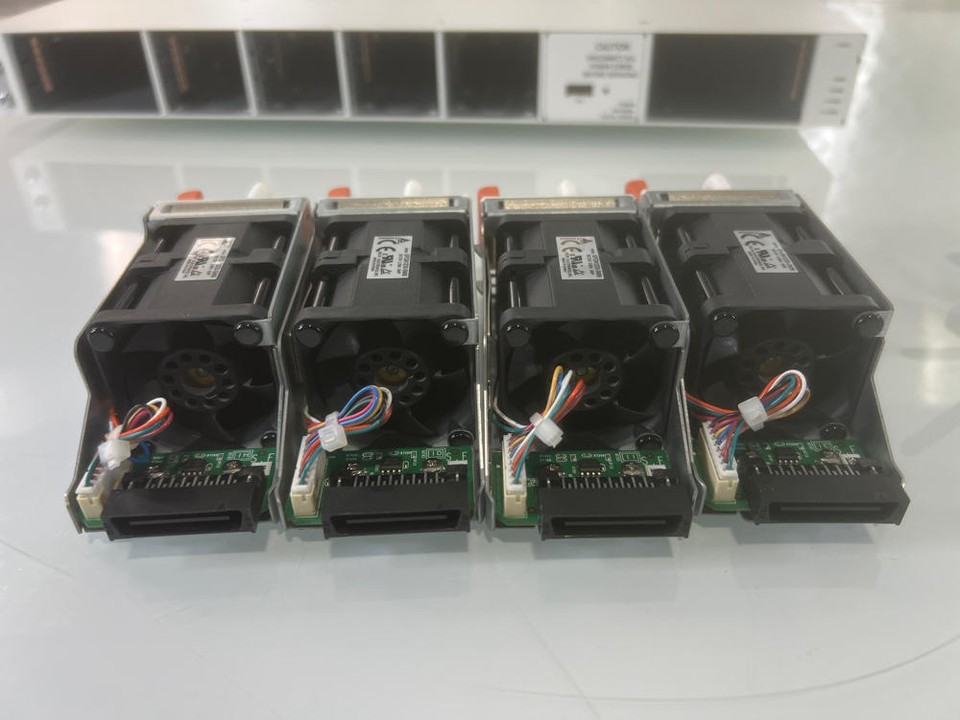 Fortinet FortiSwitch FS-1048E Layer 2/3 FortiGate 48 x GE/10GE SFP SFP+ ...