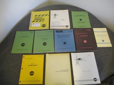 NASA APOLLO MCDONNELL DOUGLAS SAFTEY MANUALS (MANNED SPACE FLIGHT 1967 ...
