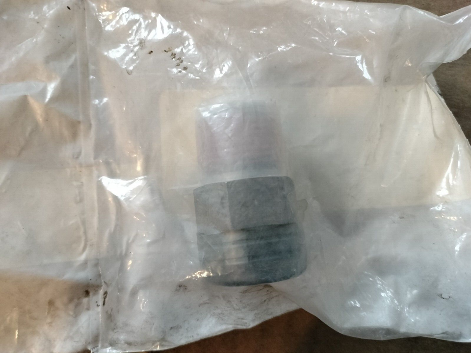 MACK 21866811 20732103 ADAPTER FITTING | eBay
