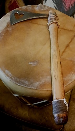 **AWESOME VINTAGE NATIVE AMERICAN IRON TOMAHAWK NICE DETAILS VERY ...