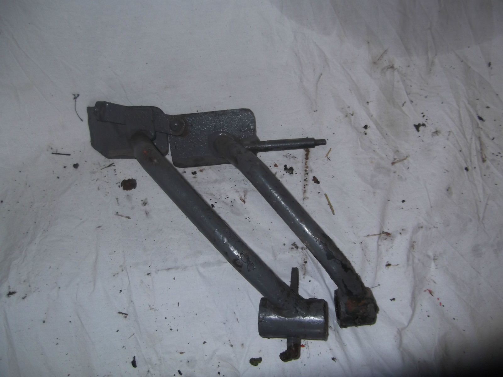 Iseki brake pedals/ brake linkage for compact tractor | eBay
