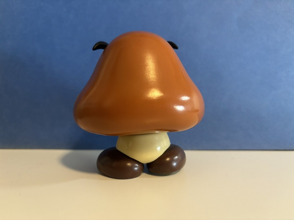 Nintendo Super Mario Characters Goomba Collectible Action Figures Toy ...