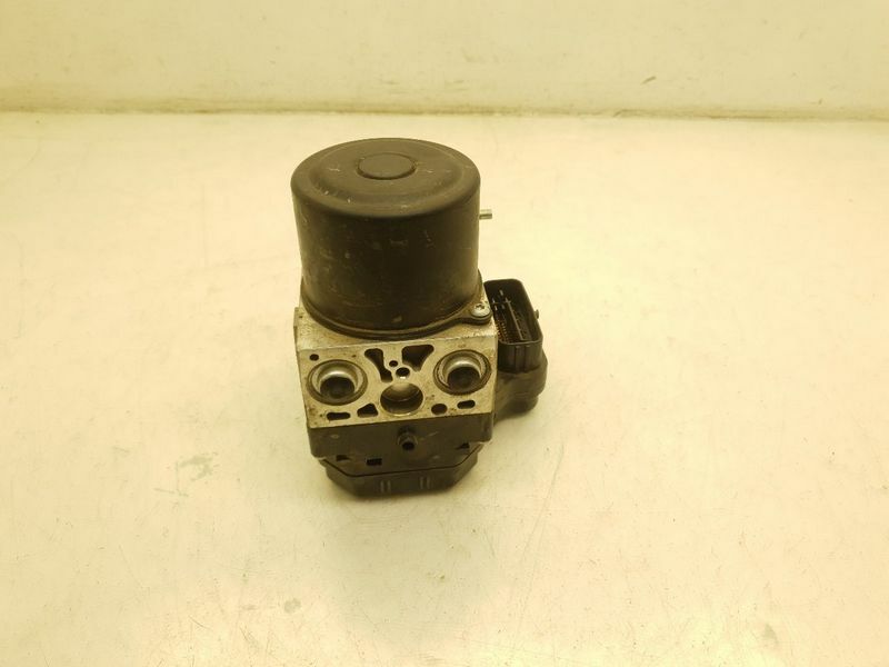 2004-2006 Toyota Sienna ABS Anti-Lock Brake Pump Assembly FWD OEM 04-06 ...
