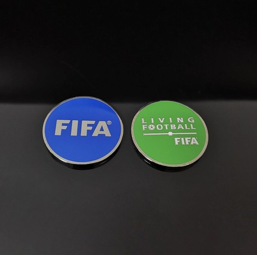 2 In 1 - 2x FIFA referee coin/ coin toss/ flip coin / Blue/Green | eBay