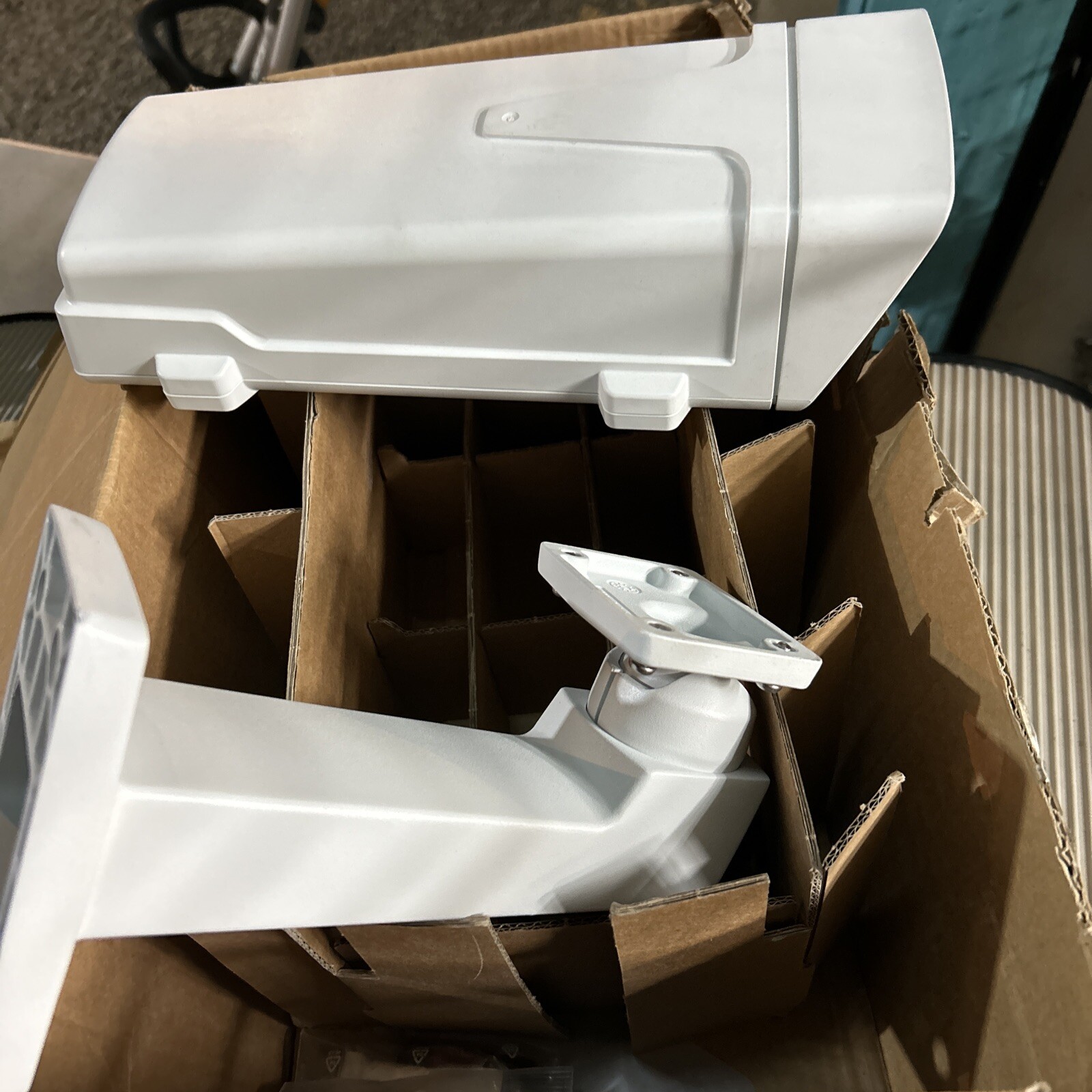 Axis M1125-E Indoor/Outdoor Netowork Security Camera System - White ...