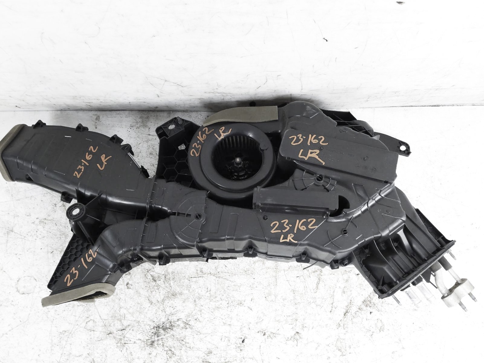 2011-2019 Ford Explorer Rear Ac Auxiliary Heater Core Unit Db5z-19850-F ...