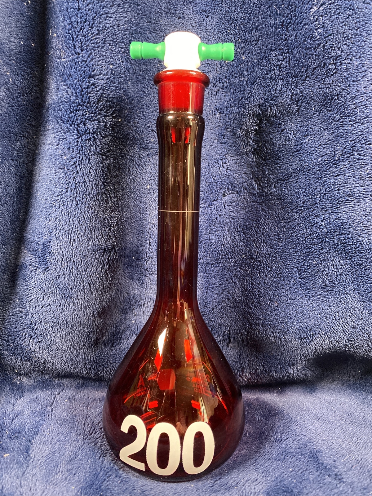 KIMAX Kimble Glass Red 200mL Volumetric Flask With Stopper - 92822 | eBay