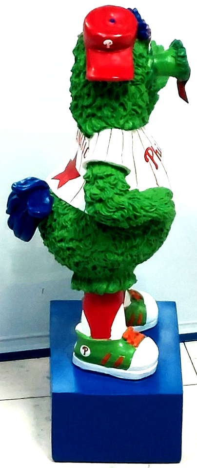 Philadelphia Phillies Mascot "Phanatic" Figurine Garden Statue | eBay