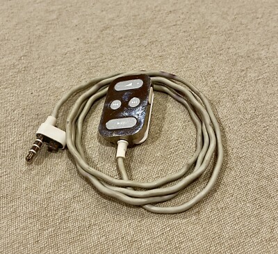 Apple iPod Remote Control A1018 genuine iPod Classic 3rd & 4th ...