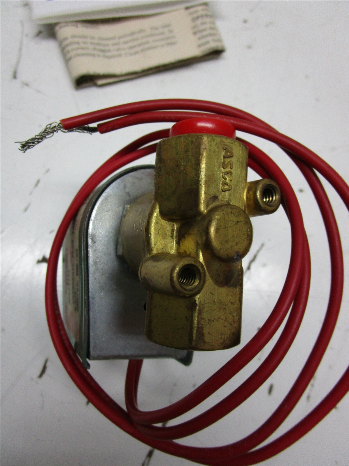 ASCO Automatic Switch Company 8262D22LT Cryogenic Fluid Solenoid Valve ...