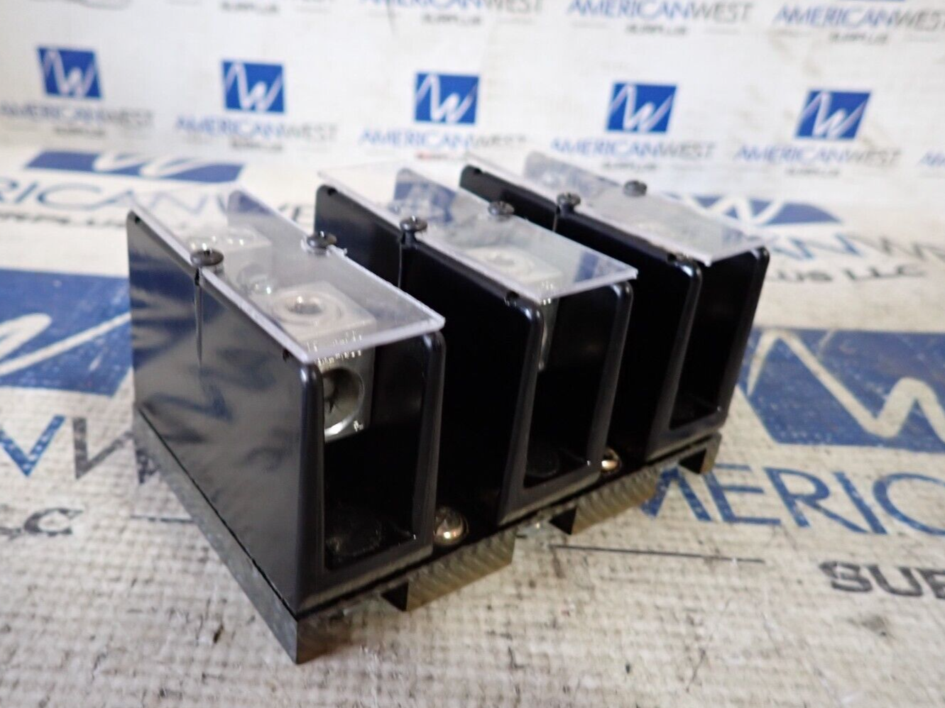 Bussmann PDB220-3 3 Pole 175 Amp 600 Volt Power Distribution Block | eBay