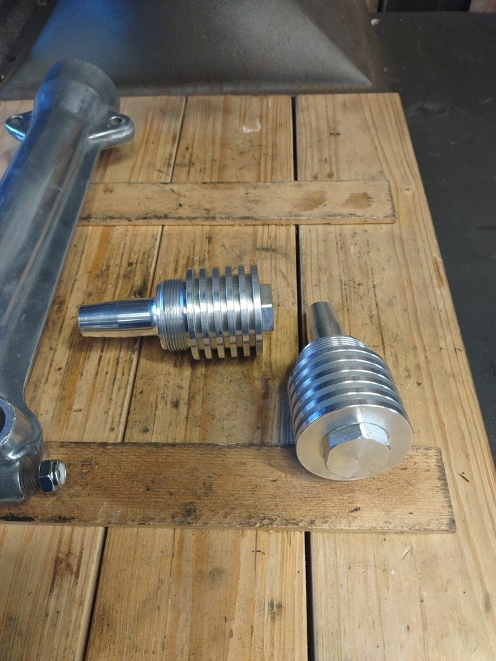 Maico External Spring 4spd Billet Finned Bottoms. Pr. Wheelsmith Last ...