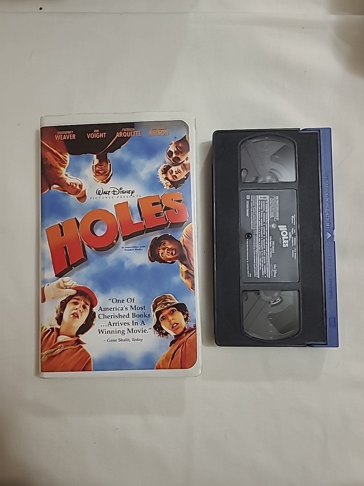 Walt Disney HOLES VHS - Clamshell - Sigourney Weaver - Shia LaBeouf | eBay