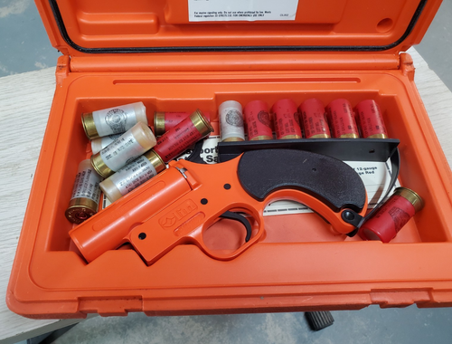 Olin Marine Emergency 12 Gauge Signal Launcher with shells | eBay