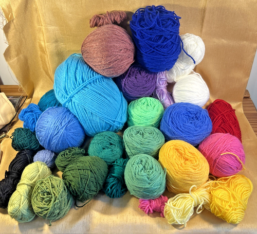lot 800 grams LEFT OVER YARN / WOOL FROM KNITTING CROCHET PROJECTS, UN ...