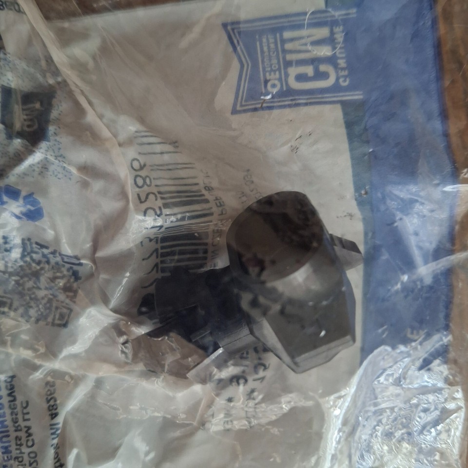 Buick Chevy Cadillac GMC Ambient Air Temperature Sensor Switch 9152245 ...