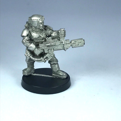 Cadian with Melta Gun - Company HQ Imperial Guard - Warhammer 40K Metal ...