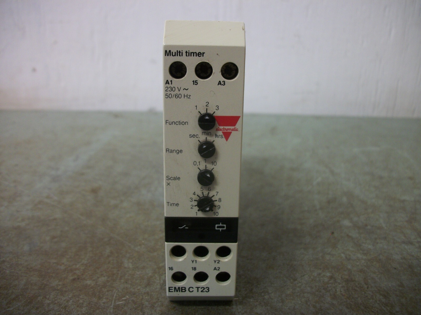 CARLO GAVAZZI ELECTROMATIC MULTI TIMER RELAY MODULE EMB C T23 230VOLT ...