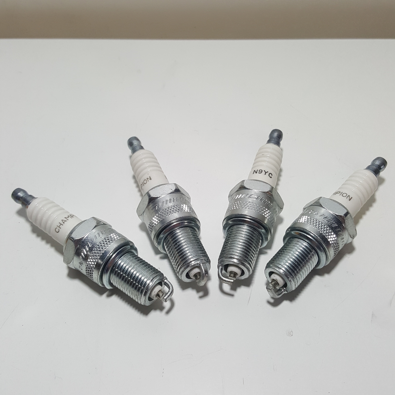 Set 4 Bougies Champion N9YC Citroen C25 - GS - Peugeot 504 - J5 Pour ...