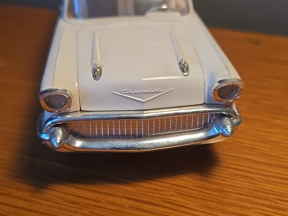 Vintage AMT 1957 Chevrolet BelAir 2 Door Hardtop Promo 1:25 Model Car ...