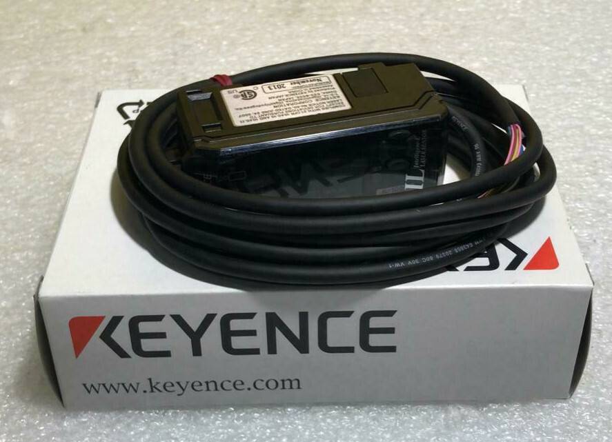 KEYENCE IL-1000 CMOS MULTI-FUNCTION ANALOG LASER SENSOR IL SERIES | eBay