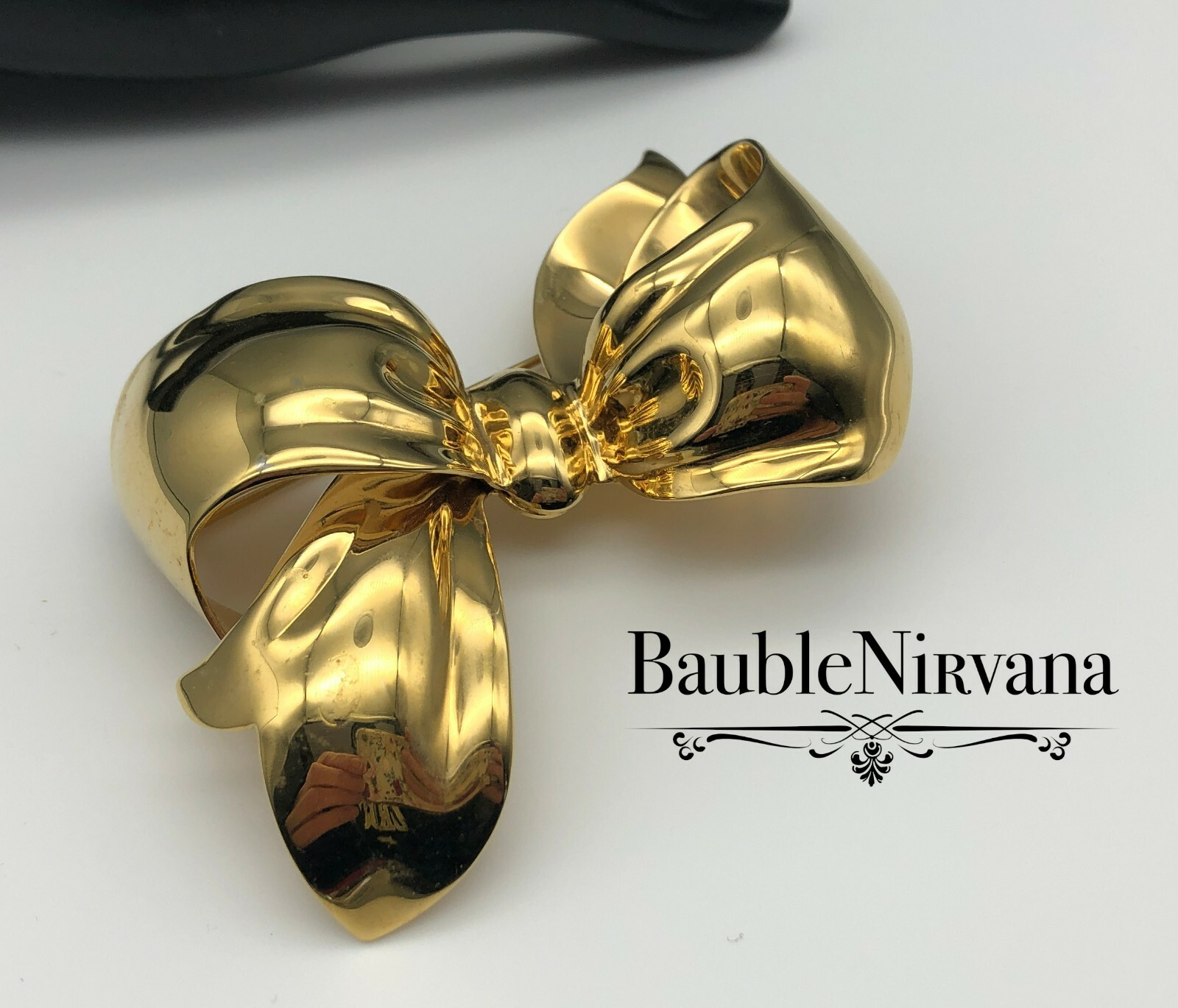 Vintage Monet Big Bold Chunky Shiny Gold Plated Dimen… - Gem