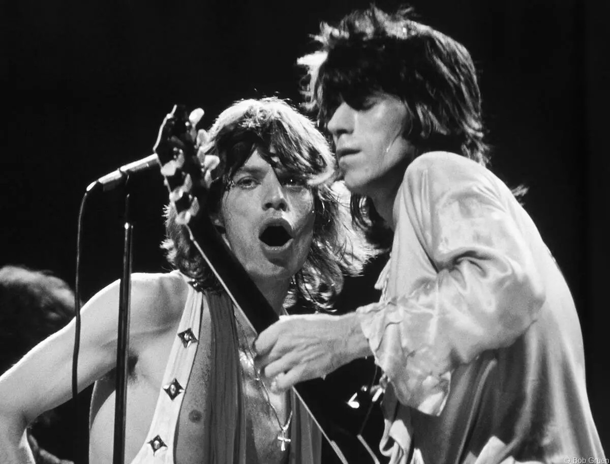 Mick Jagger Keith Richards Live Performance Singing Playing Guitar ...