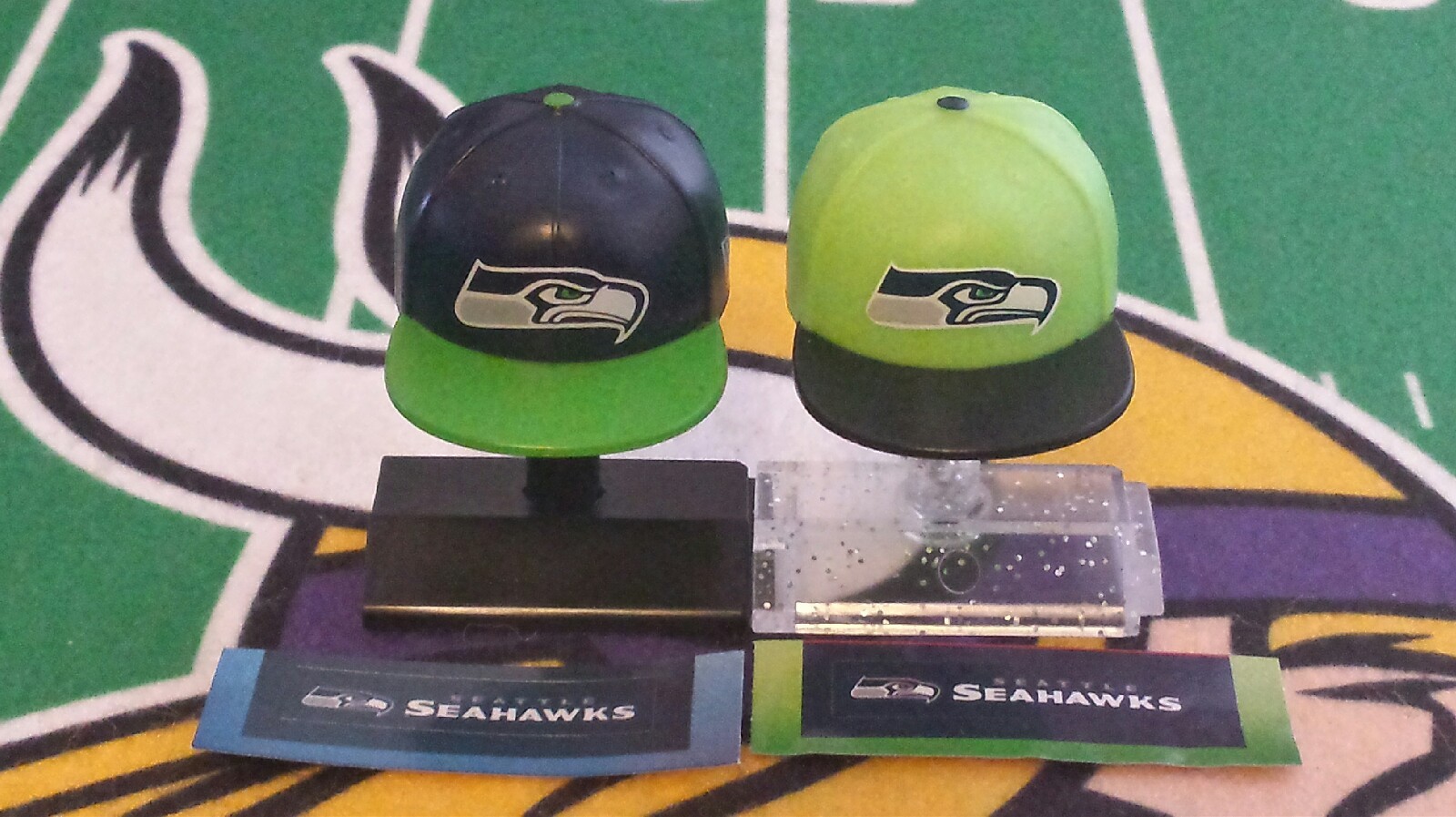 NFL Mad Lids Series 1 & 2 Seattle Seahawks 2-pack (2 caps/stands ...