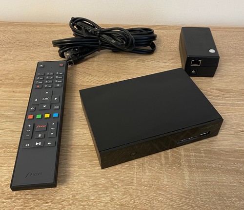 Freebox Mini 4K + Télécommande + Freeplug - Free TV HD | eBay