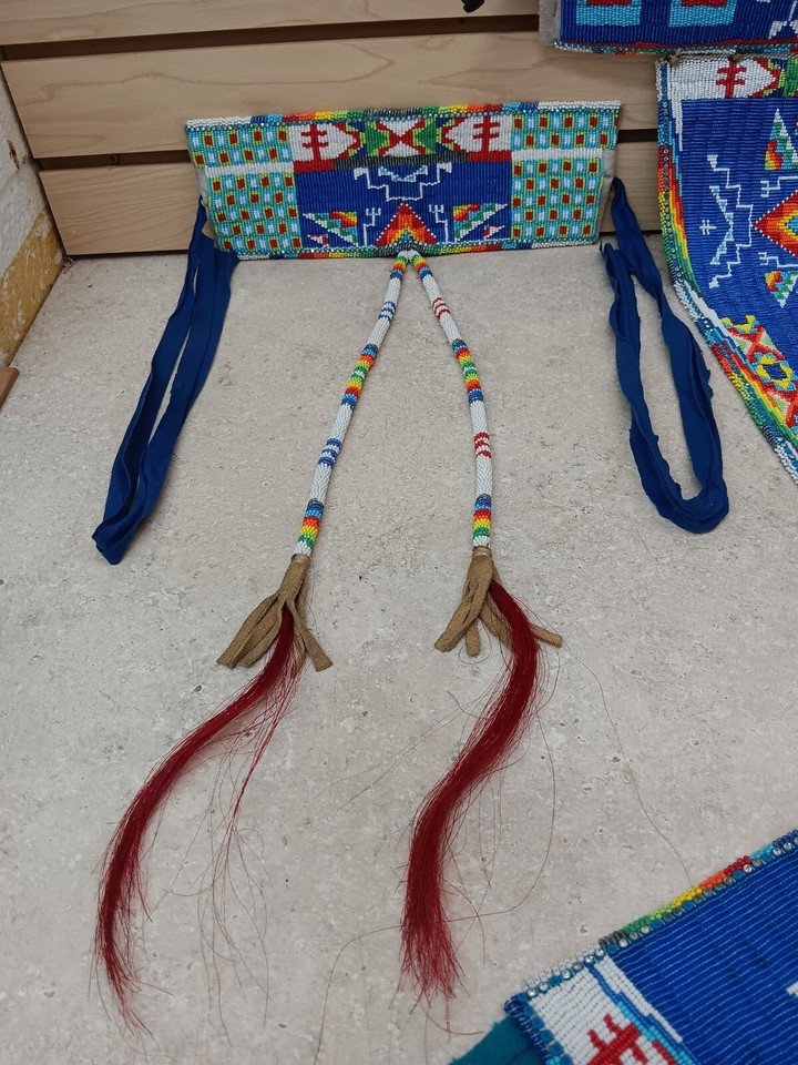 VERY NICE 12 PC. HAND BEADED WATERBIRD DESIGN NATIVE AMERICAN INDIAN ...