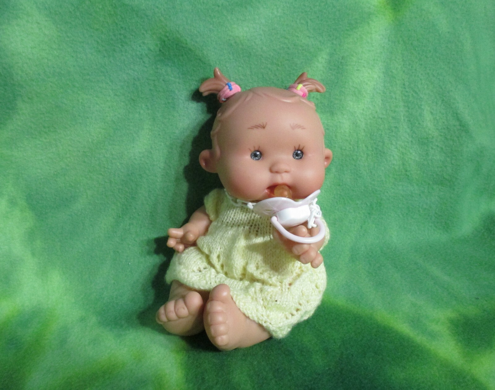 NINES D'ONIL 10" BABY GIRL DOLL SPAIN VANILLA SCENT KNIT CLOTHES ...