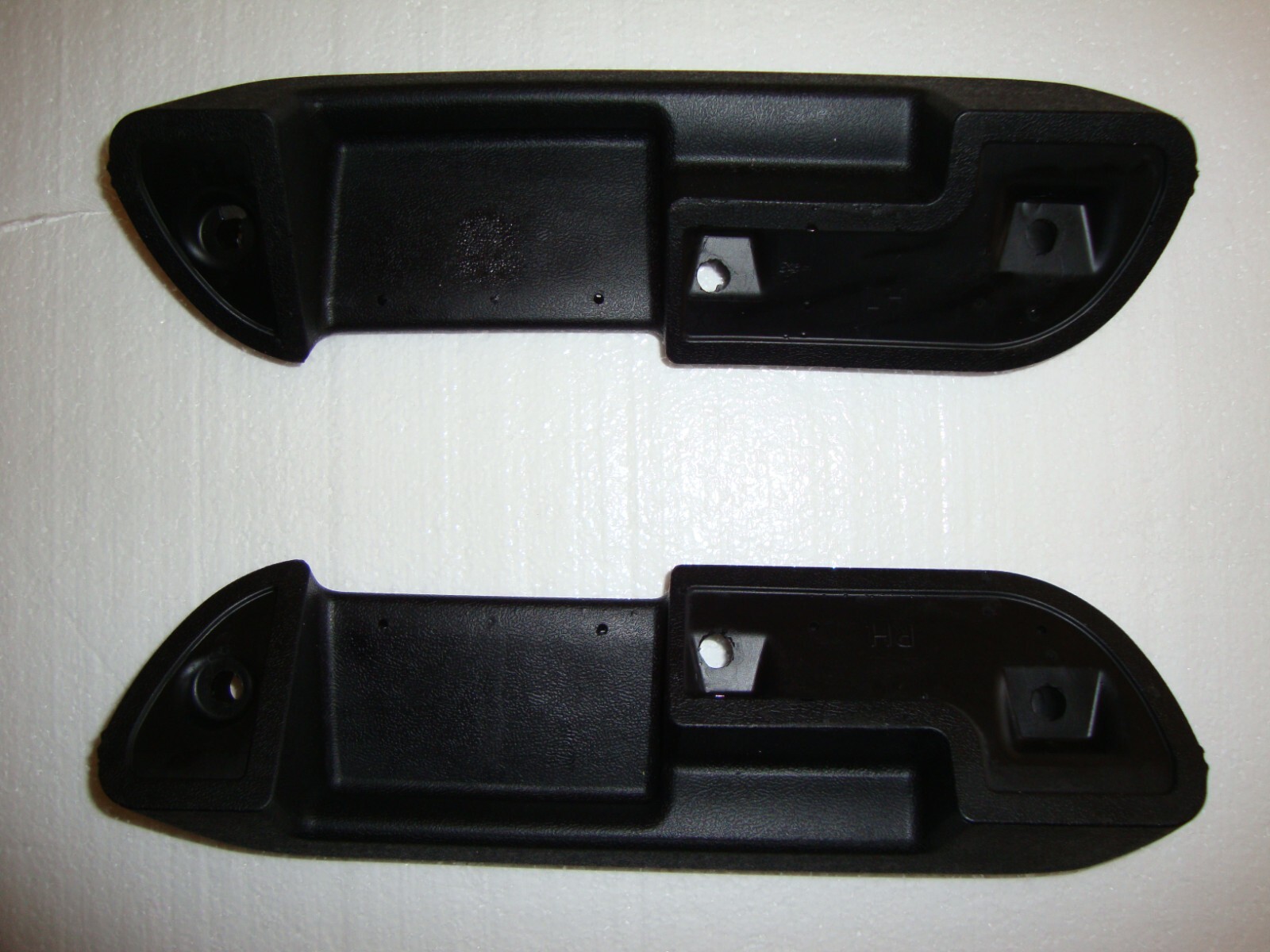 1968-1972 Ford Truck 1968-1977 Bronco Interior Door Arm Rest LH & RH ...