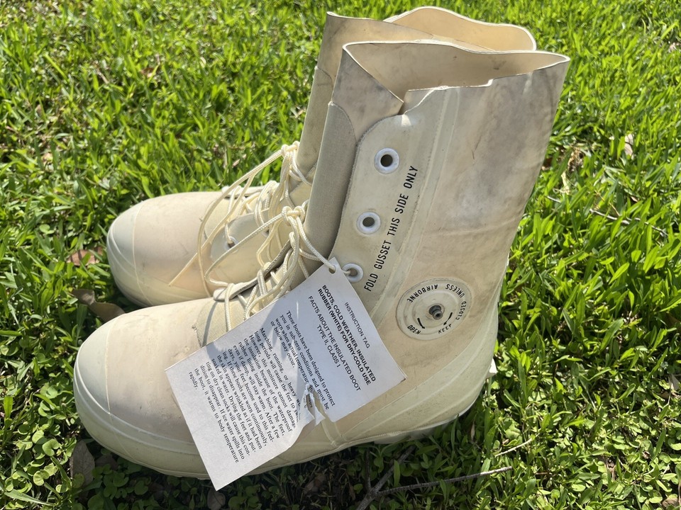 USGI Extreme Cold Weather Boots Mickey Mouse Bunny Boots Size 8W BRAND ...