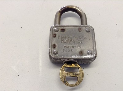 VINTAGE MASTER LOCK #77 LION HEAD PADLOCK WITH KEY | eBay