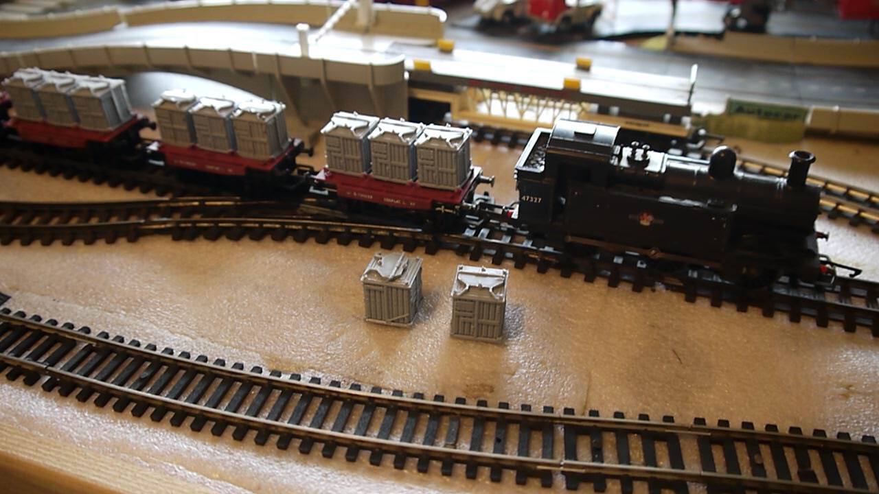 Triang R340 Conflat L1 Cement container / transformer 3D printed ...