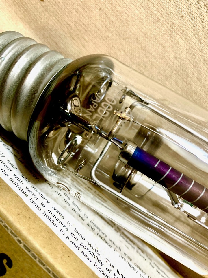 Iwasaki Electric Japan Metai Halide Lamps MT400 DL BH E39 41R 400 Watts ...