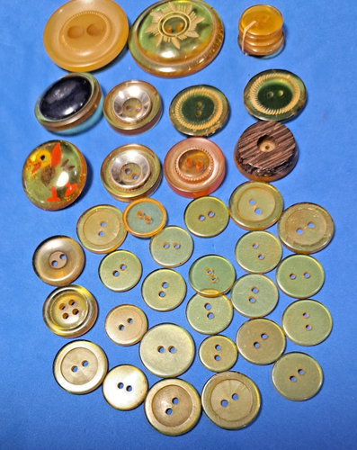 LOT Vintage Apple Juice BAKELITE Buttons | eBay