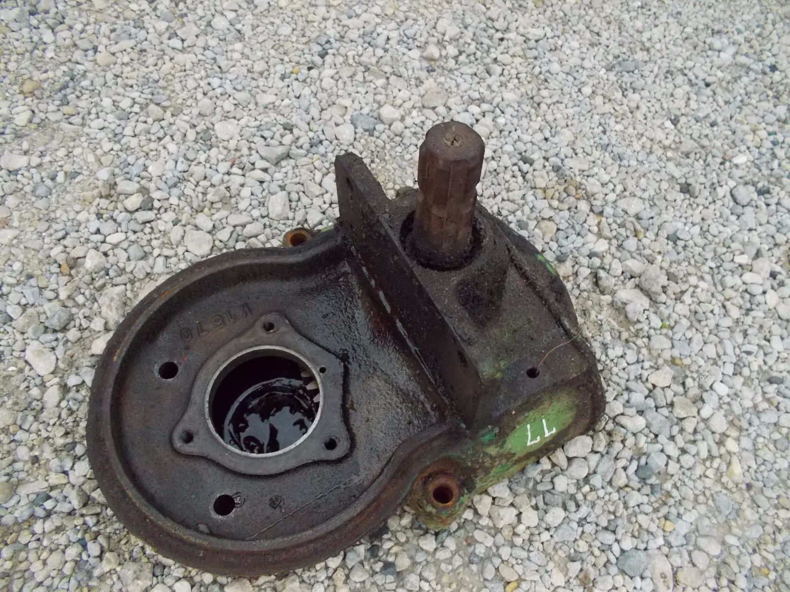 Oliver 77 rowcrop Tractor rear Power Take Off PTO shaft & mounting ...