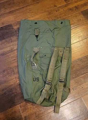 Vintage GENUINE MILITARY ISSUE US ARMY Duffel Bag 36 X 24 Frison Mfg Co ...