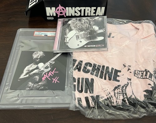 Machine Gun Kelly Signed cd Insert W/ Sealed CD & Shirt Lot PSA!! | eBay