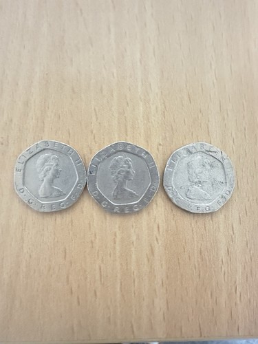 **Genuine & Extremely Rare** 1982 20p Coin. Original First Year Mint ...