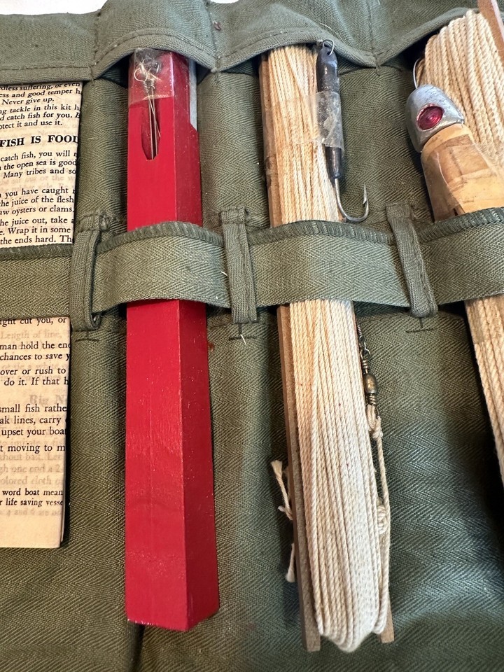 Vintage WW2 Emergency Fishing Kit No 5 Unused Please Read Description ...