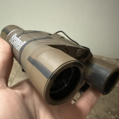 Bushnell Compact Binoculars 10x25 300' 1000 Yards Camo With Case | eBay