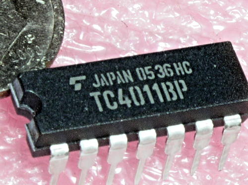 1 NOS ORIGINAL GENUINE TOSHIBA TC4011BP JAPAN QUAD 2 INPUT NAND GATE 14 ...