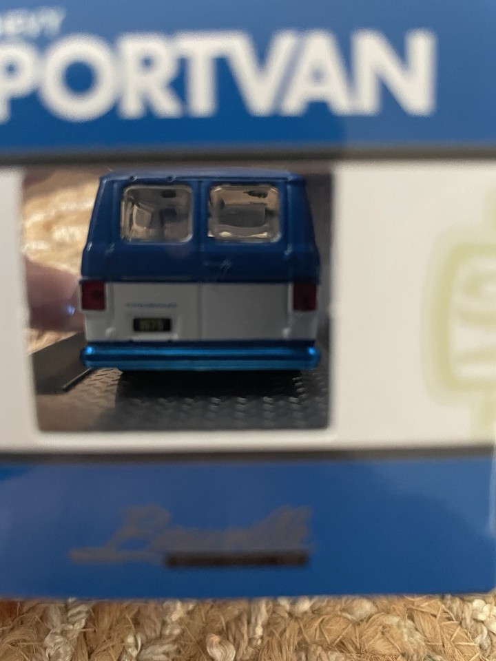 RARE M2 Machines 1975 Chevrolet Van G10 Sportvan Chase 1/750 Blue Van ...